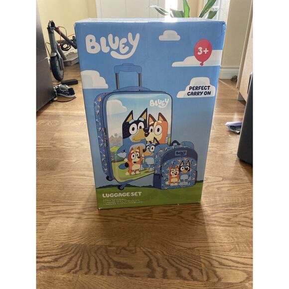 Bluey | Bags | Bluey 8 Kids License Carry On Backpack Luggage Set 2 Pcs ...